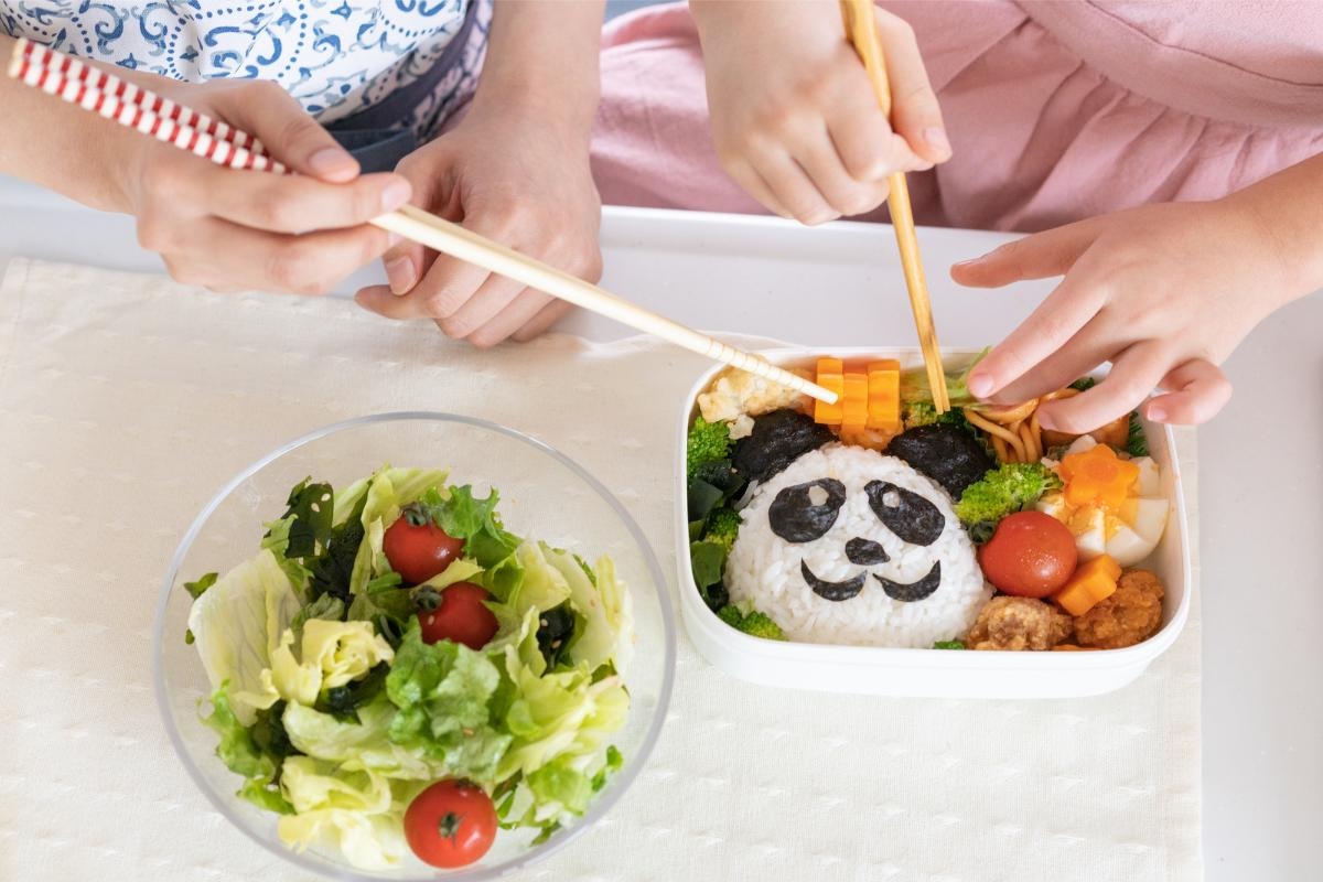子供が喜ぶ“キャラ弁作り”の落とし穴 自作の冷凍おかず利用は「衛生管理」「温度管理」がずぼらだと食中毒リスクが高まる現実 | マネーポスト ...